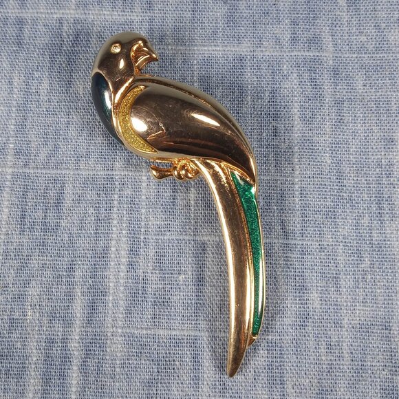 Jewelry | 196s Vintage Parrot Pin With Gold Tone And Green Tail By Lc ...